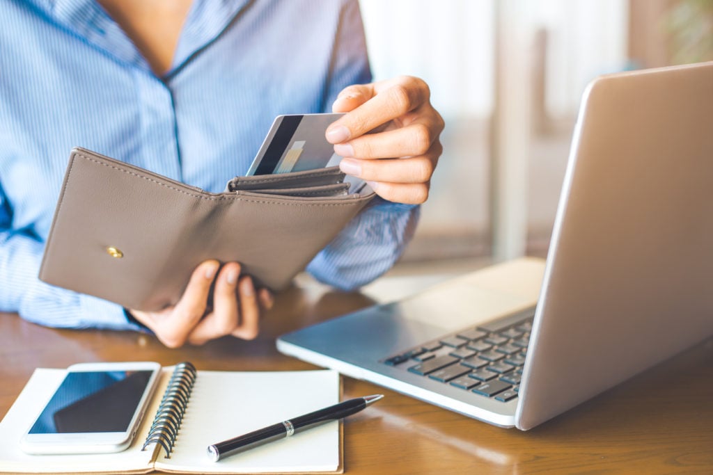 What’s a Unilevel Plan? [MLM Unilevel Basics, Pros and Cons + Infographic]